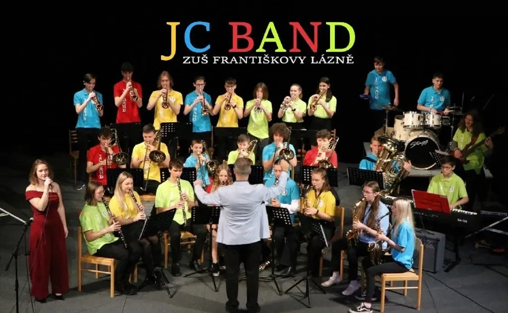 Koncert orchestru JC Band na zámku Hluboká - ÚPS České Budějovice