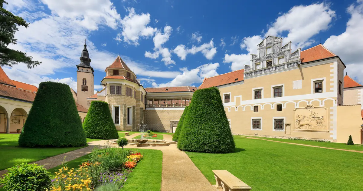 Přednáška Renesance telčského zámku v 21. století - ÚOP Telč