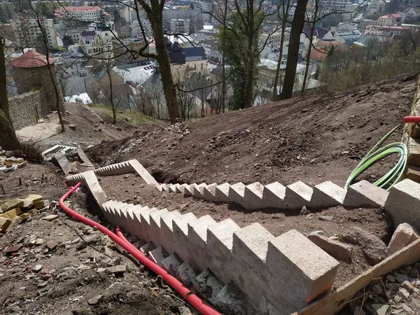 Revitalizace Zámeckého kopce v Náchodě - Národní památkový ústav